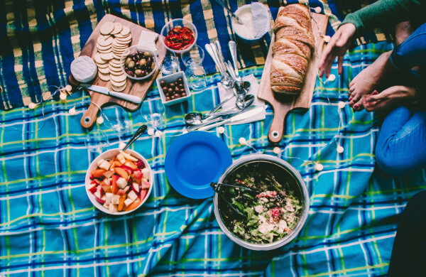 Quiz: What Should I Bring To A Potluck Picnic? - Amex Essentials